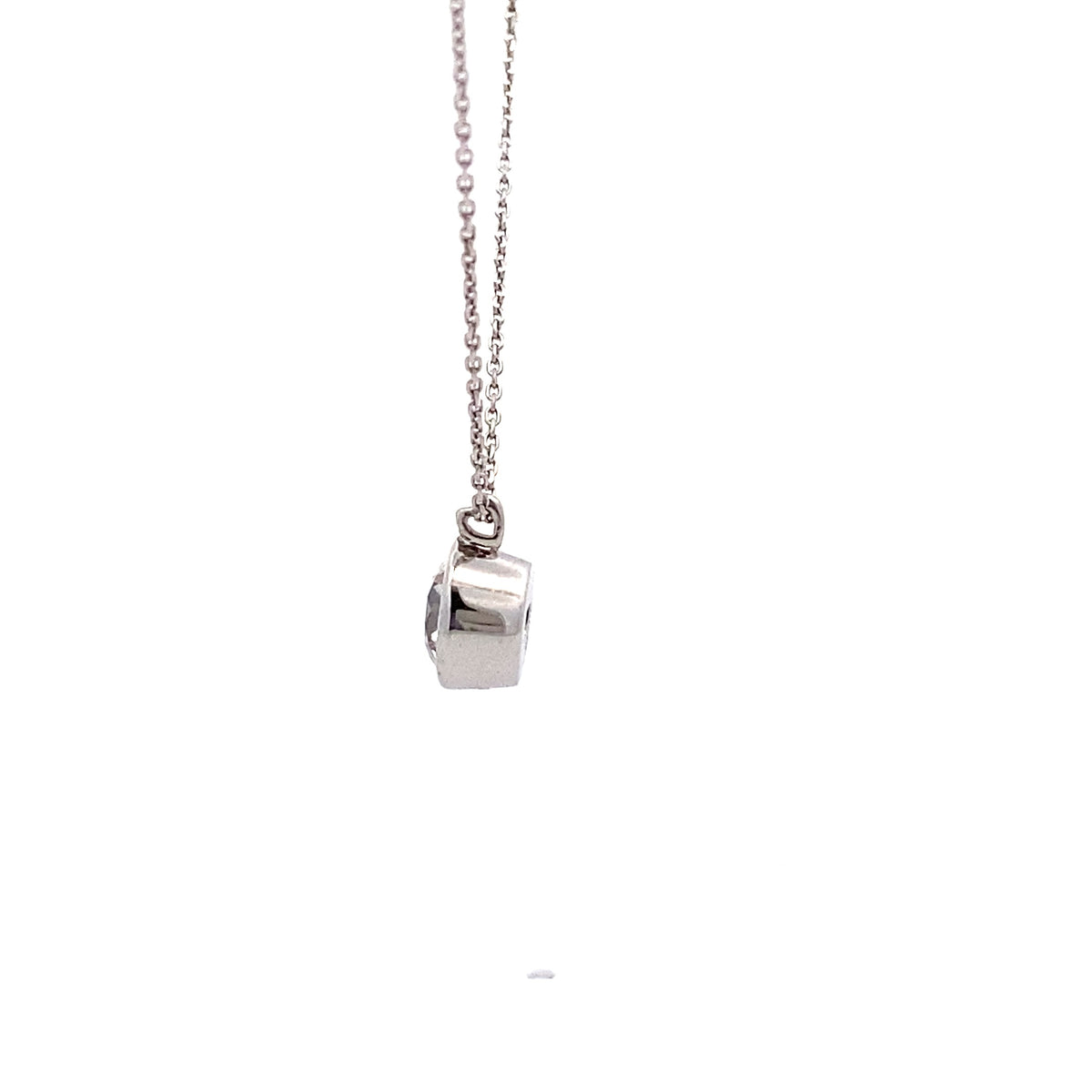 18ct Gold Round Brilliant Cut Diamond Rub-Over Set Pendant – Jade ...